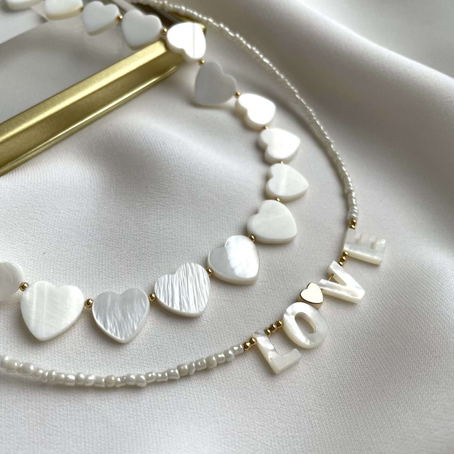 Комплект серьги и браслет с черно-белыми стразами Virossa Jewelry
